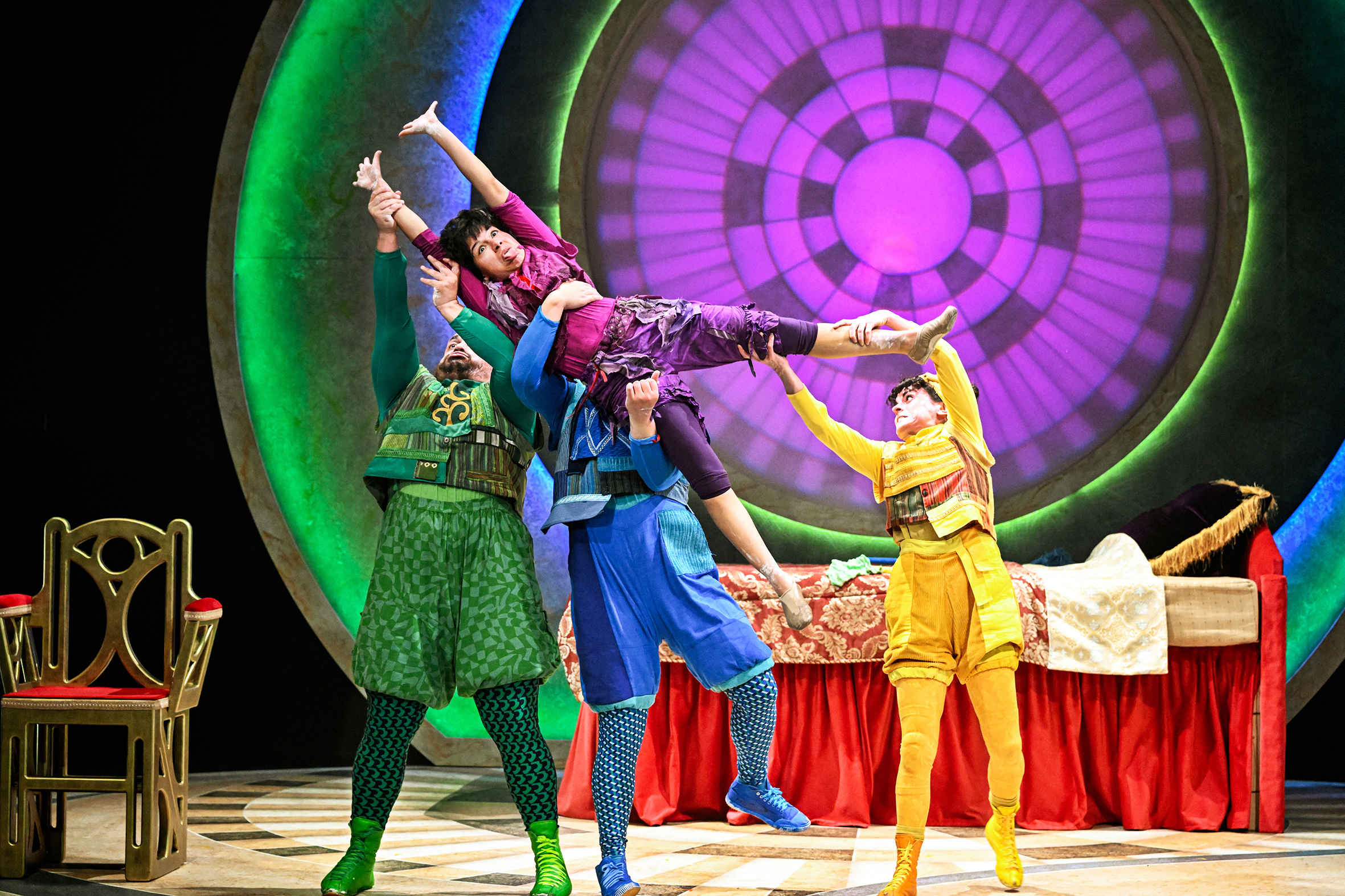 Theatre-in-the-Round - New Vic Theatre